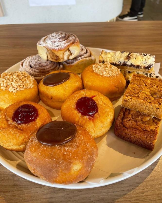 Tier One Cafe - Chatswood East